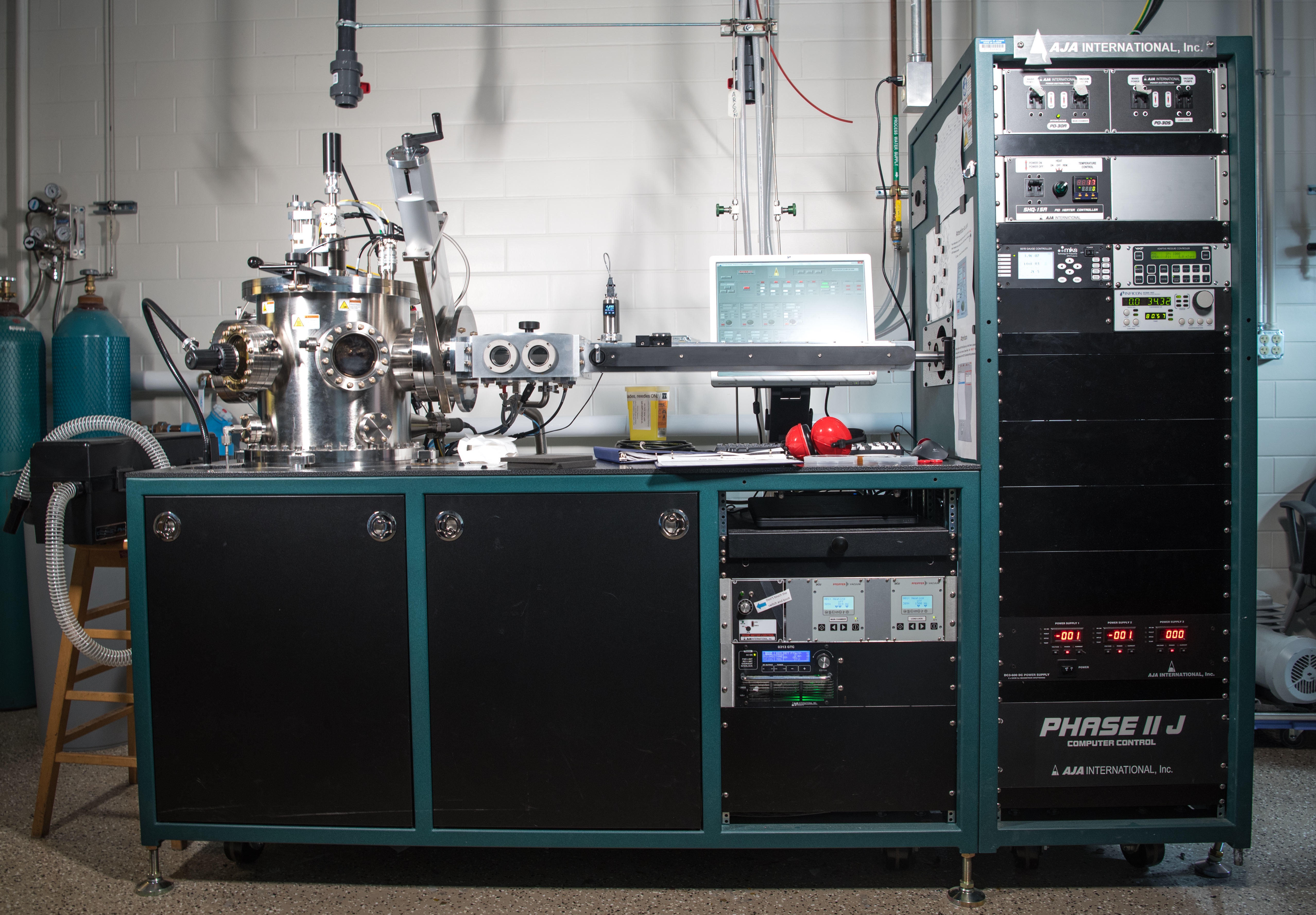 AJA Orion-8 Magnetron Sputtering System | Materials Research Laboratory ...